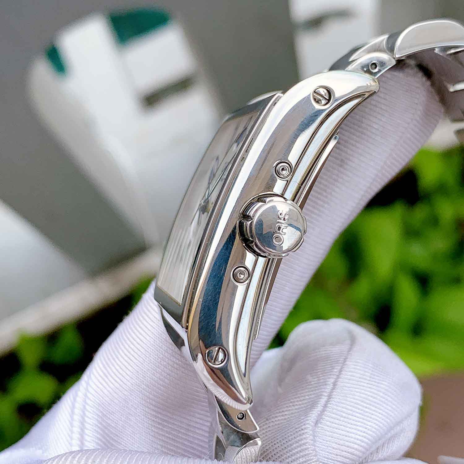 Oris Rectangular Complication GMT Moonphase 7528